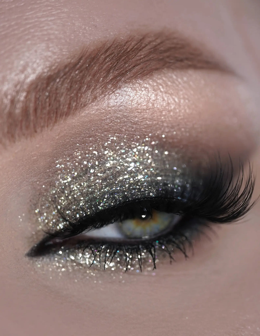 Silver sparkle eyeshadow store